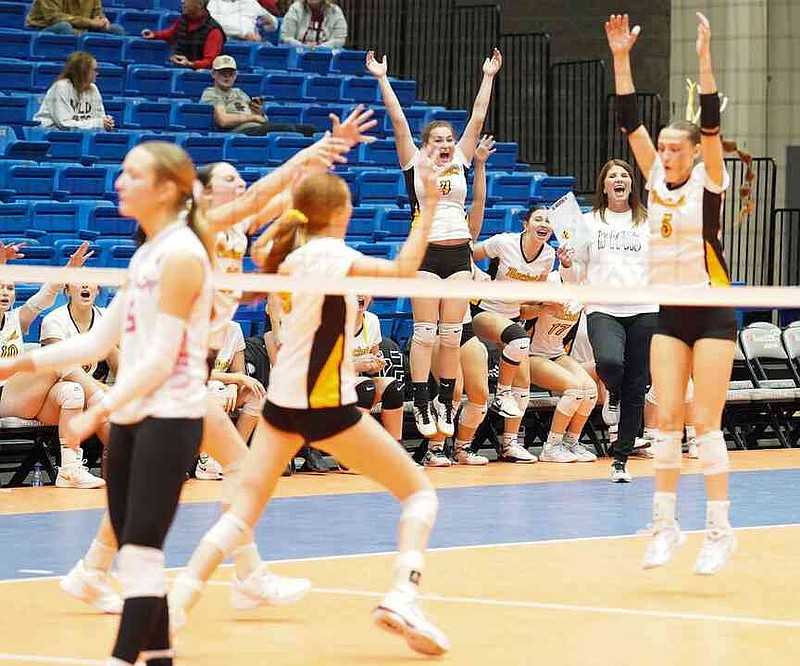 Hackett seniors enjoy title run | River Valley Democrat-Gazette