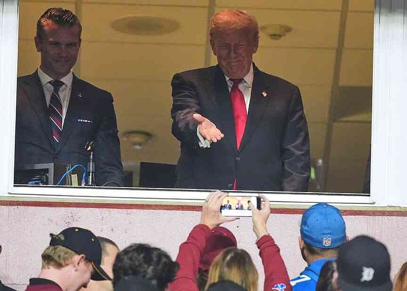 President Donald Trump attends Washington Commanders game | The ...