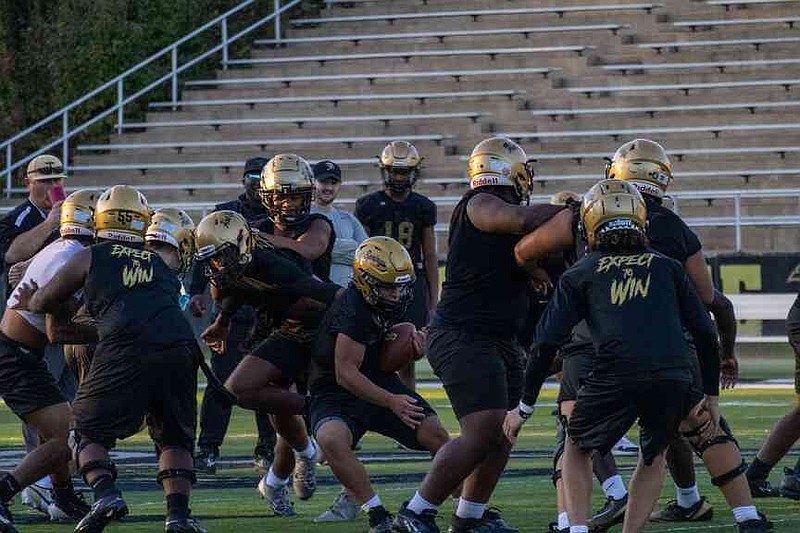 WATCH | Game of the Week: Trojans’ offensive coordinator coaches all ...