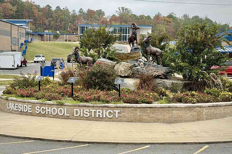 Lakeside earns A in new district report card system, one of 23 ...
