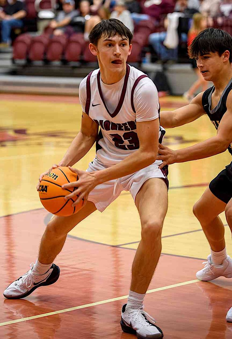Pioneers come up short against Tigers | Westside Eagle Observer