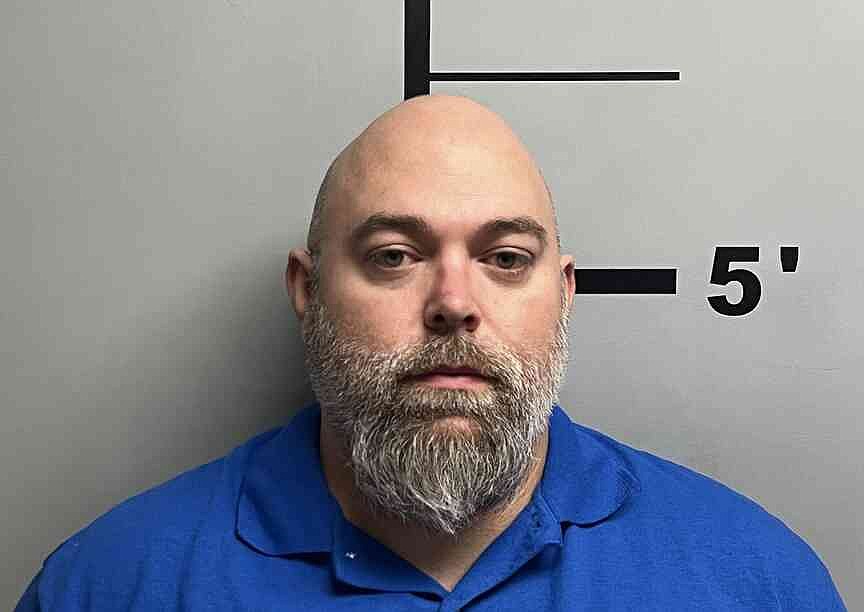 Rogers man accused of raping and impregnating a girl being held on ...