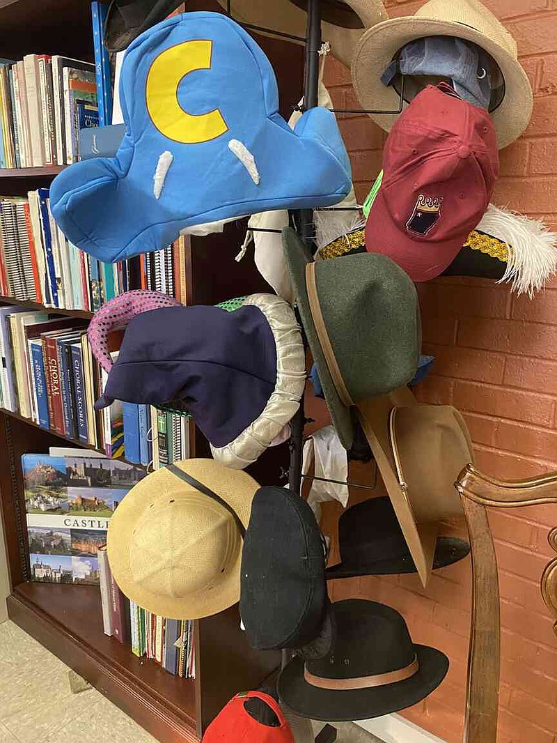 Choirmaster Jack Cleghorn wields symphony baton for annual “A Very SoNA ...