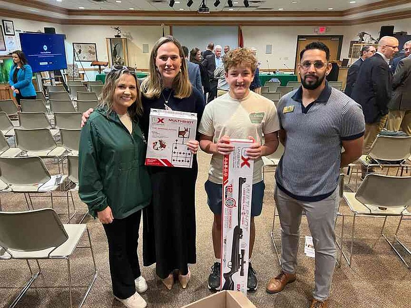 Lincoln students shoot at Student Air Rifle National competition in ...