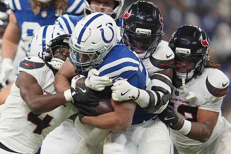 Texans hold down high-scoring Colts | The Arkansas Democrat-Gazette ...