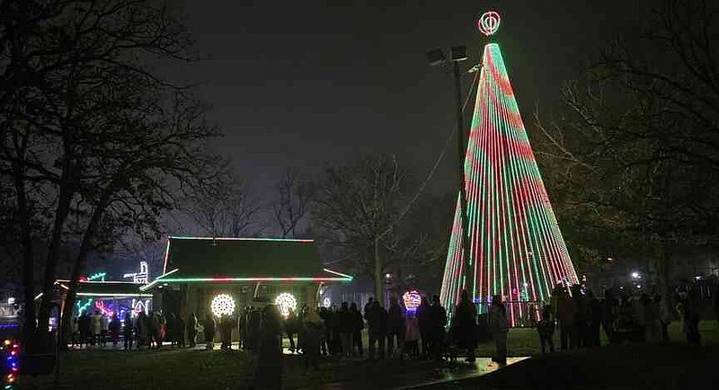 All Aboard! Holiday Express returns to Creekmore Park | River Valley ...