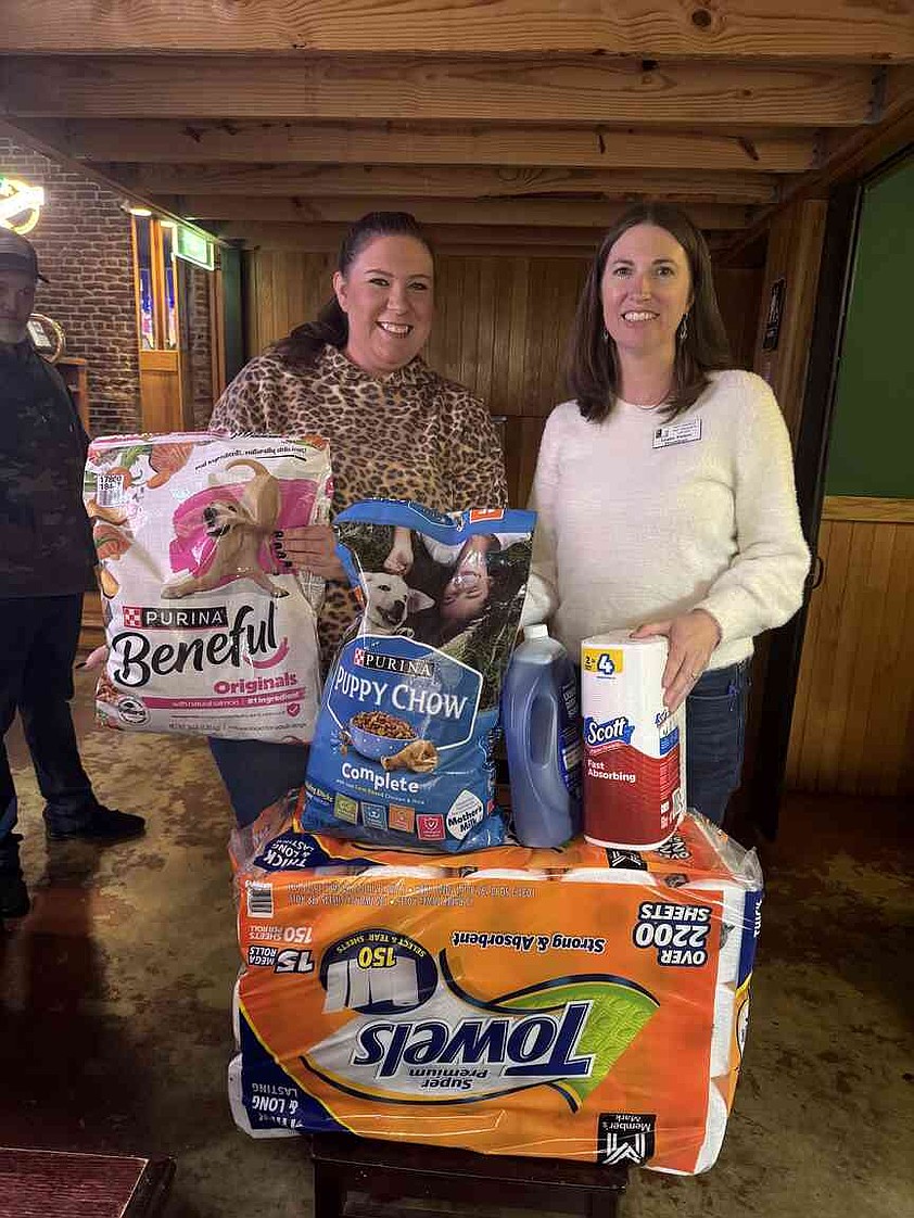 HS Pet Therapy celebrates Christmas, elects board | Hot Springs ...