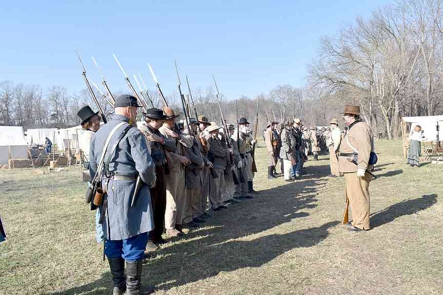 Civil War reenactment held at Schwartz farm | The McDonald County Press