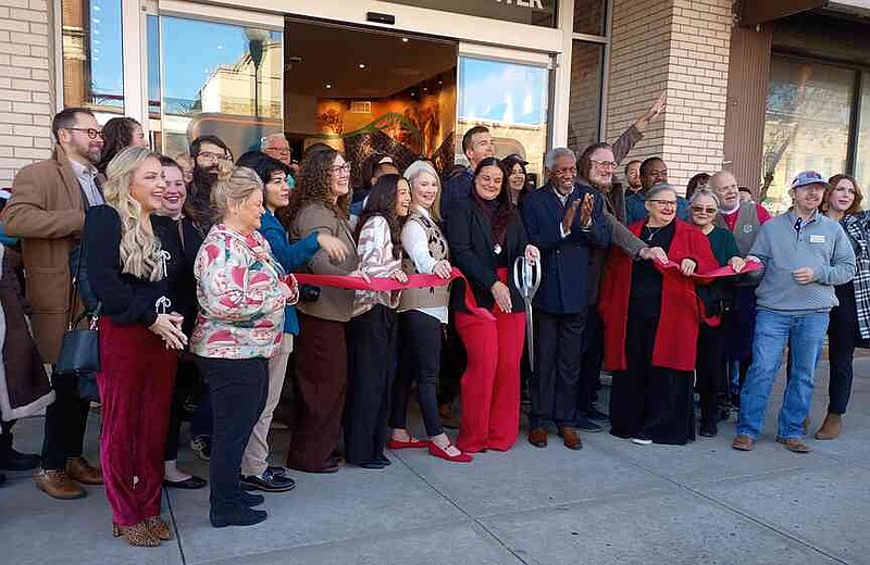 Welcoming Visitors: Ribbon-cutting ceremony held for new center | River ...