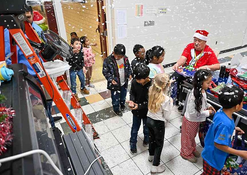 PHOTOS: Jones Christmas Project in Springdale | Northwest Arkansas ...