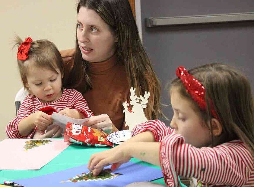 Crafting Christmas fun | Pea Ridge Times