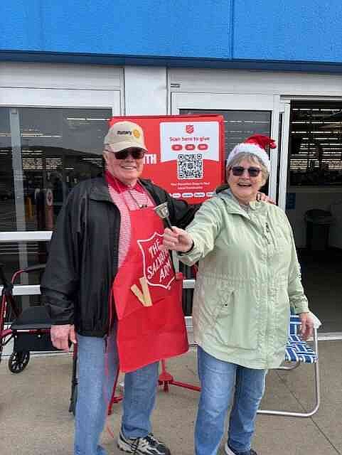 Hot Springs Village Rotary helps ‘ring the bell’ for Salvation Army ...