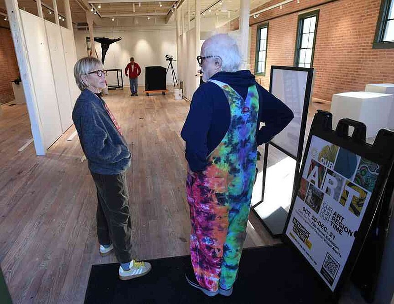 Tornado Town sculpture makes its final rotation with artist duo ...