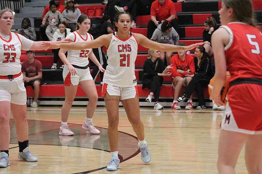 Lady Eagles defend home court in 2A-7 action | Hot Springs Sentinel Record