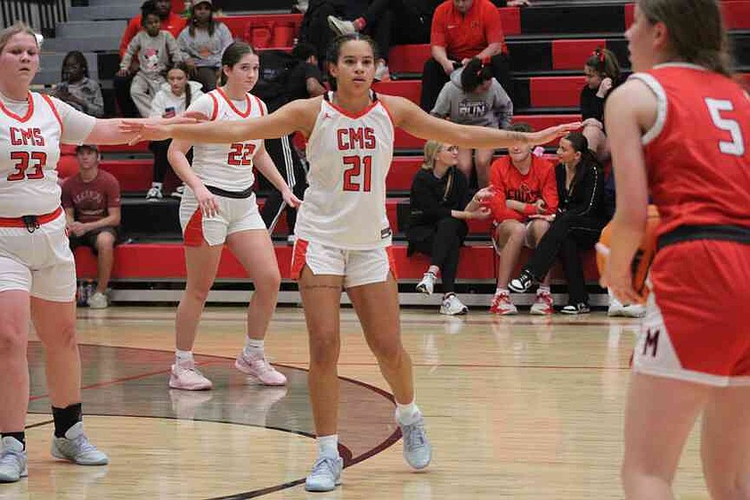 Lady Eagles defend home court in 2A-7 action | Hot Springs Sentinel Record