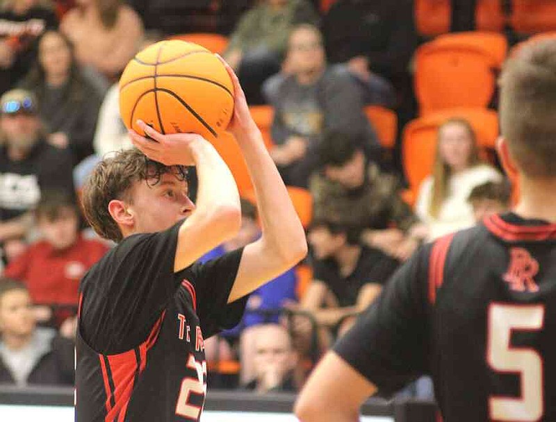 Young ’Hawks kept pace with Lions; though they ultimately lost | Pea ...