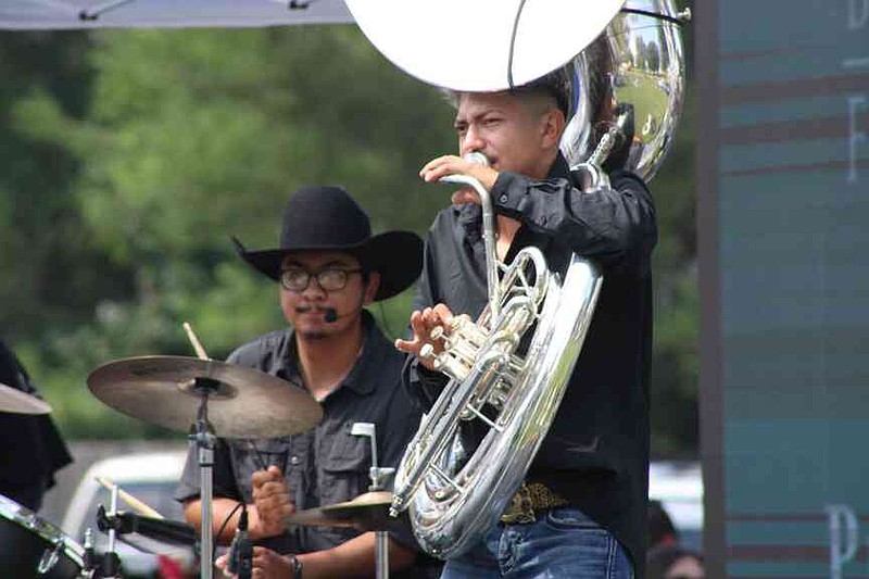 Northwest Arkansas Latin performers say ICE’s efforts putting chill on ...