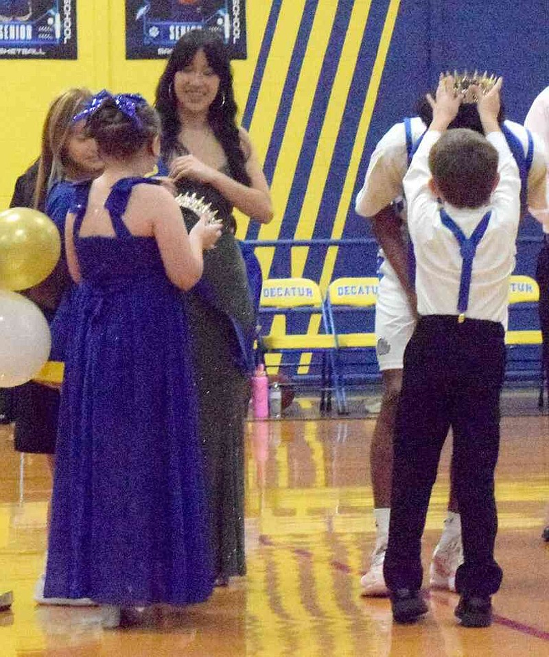 Decatur holds Colors Day | Westside Eagle Observer
