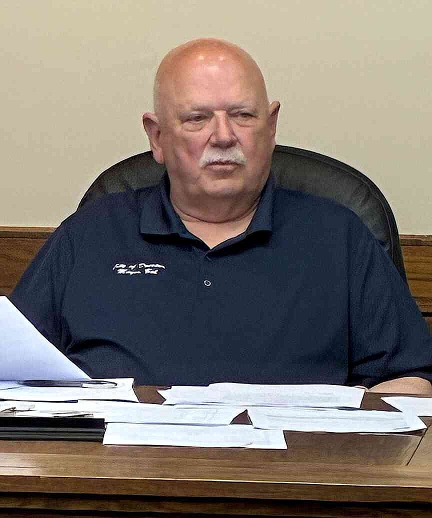 Mayor Tharp retires from post in Decatur | Westside Eagle Observer