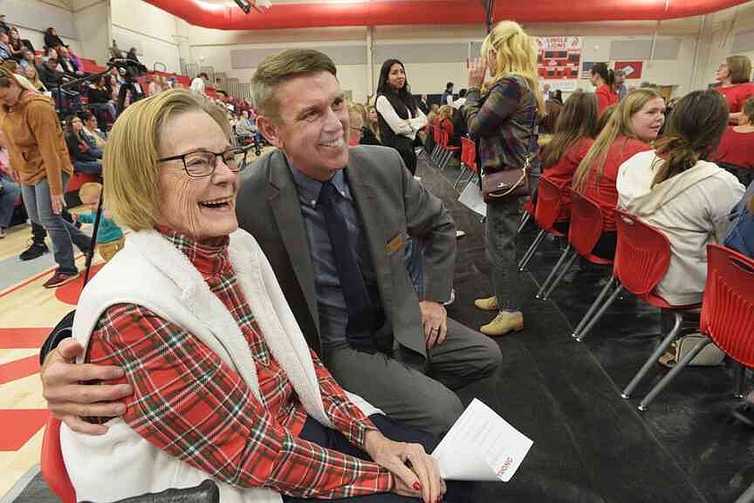 Newly restored Lingle Middle School welcomes home students, staff ...