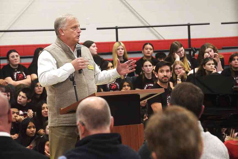 Newly restored Lingle Middle School welcomes home students, staff ...