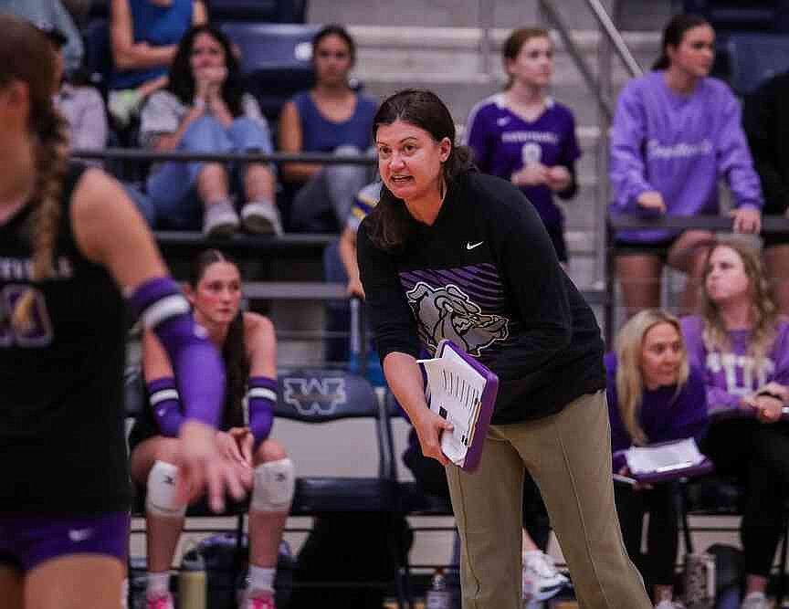 Phelan steps away from coaching volleyball after 22 years at ...