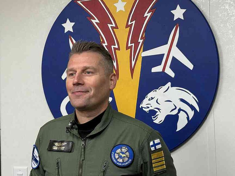 First Finnish F-35 Lighting II arrives in Fort Smith; pilots expected ...