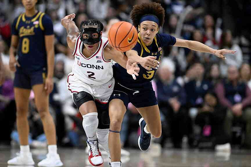 Notre Dame guard known for dominating effort, steals | Northwest ...