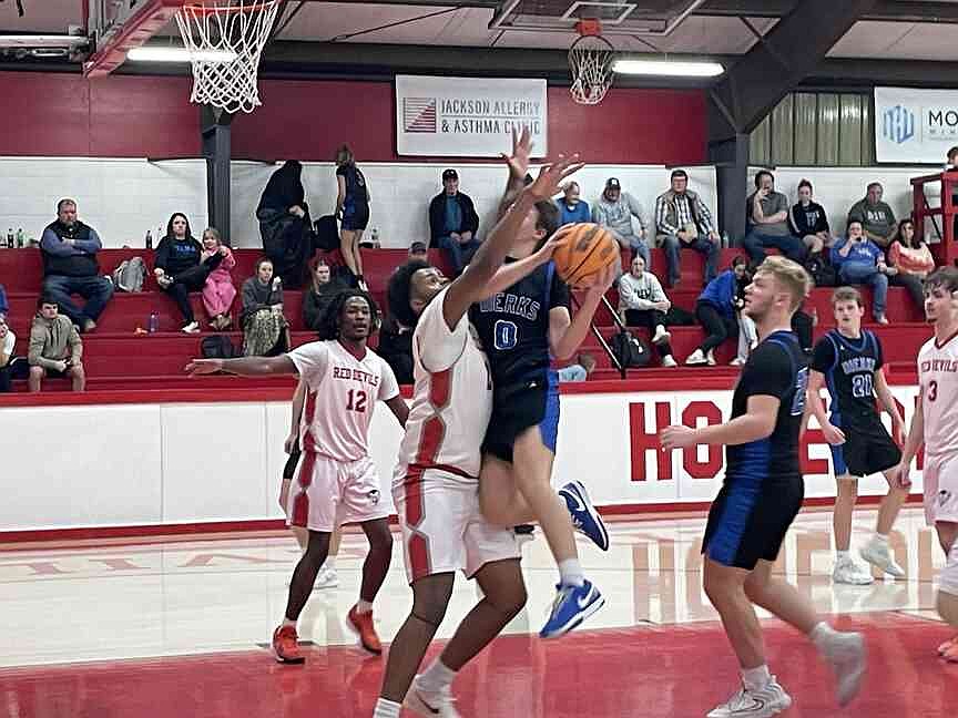 WATCH | Red Devils lose nail biter to Dierks | Hot Springs Sentinel Record