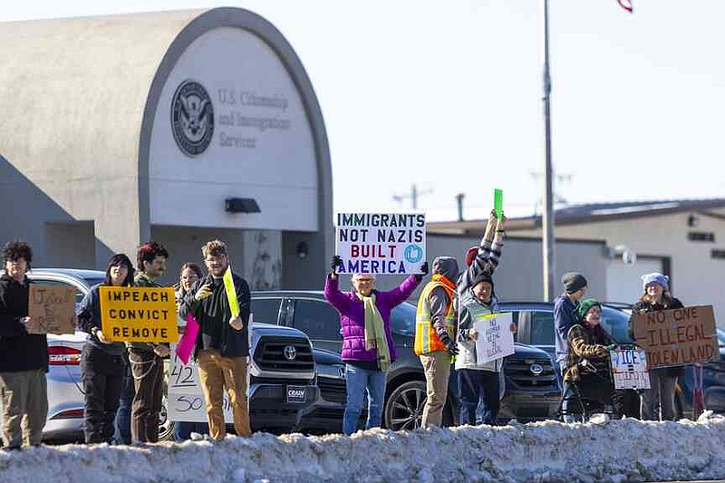 River Valley residents protest ICE shootings of Renee Good and Alex ...