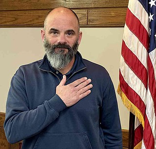 Johnson sworn in as Decatur’s mayor | Westside Eagle Observer