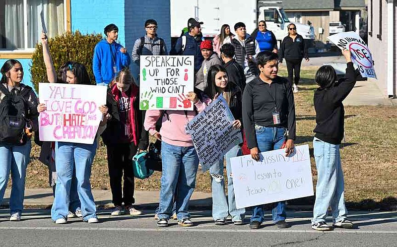 PHOTOS: Springdale students stage walkout to protest ICE | The Arkansas ...