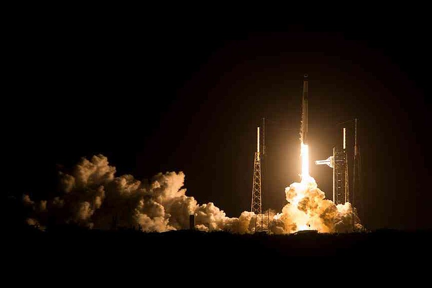 SpaceX crew blasts off to Space Station | The Arkansas Democrat-Gazette ...