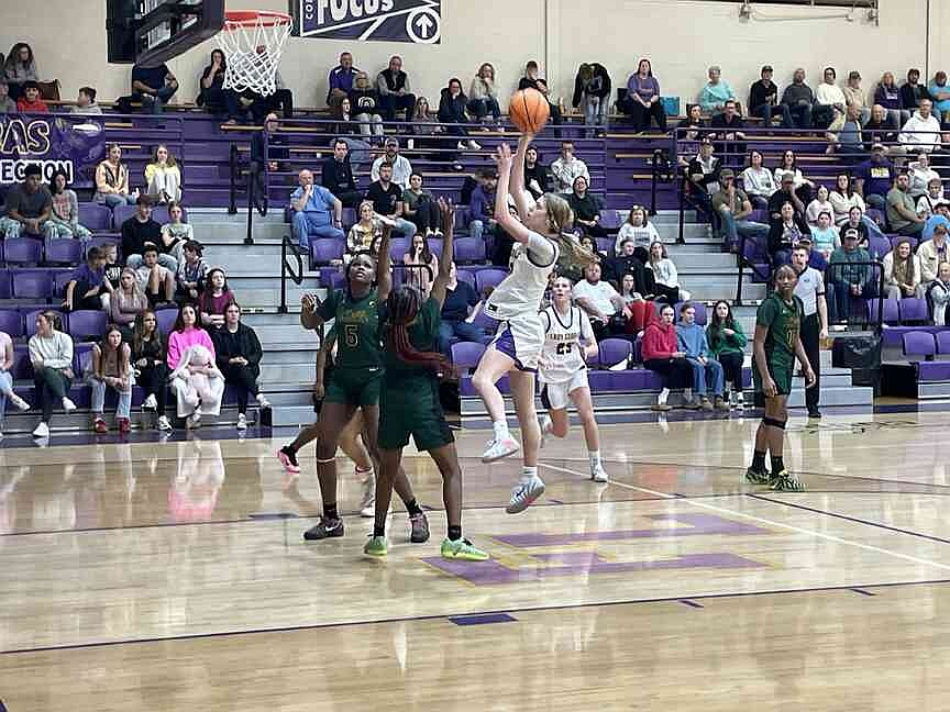WATCH | Lady Cobras fall to first place Mills | Hot Springs Sentinel Record