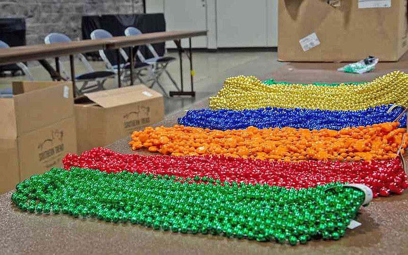 WATCH | ‘A lot of fun’: George Dooley helps prepare beads for annual ...