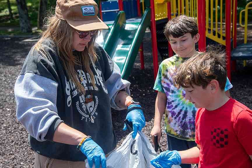 WATCH | Hot Springs Homeschool Collective hosts Earth Day cleanup at ...