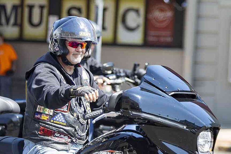 Steel Horse Rally kicks off in downtown Fort Smith; police remind ...
