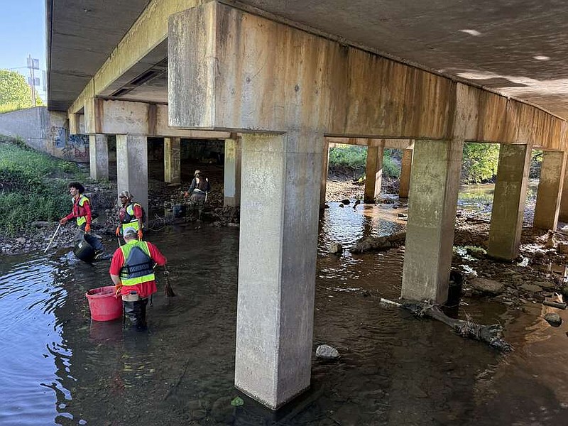 Fayetteville installs litter traps to clean up waterways | The Arkansas ...