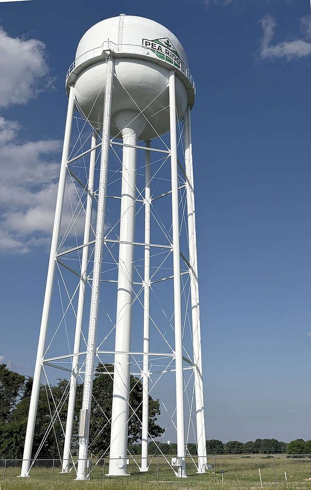 Water tower gets face lift | Pea Ridge Times