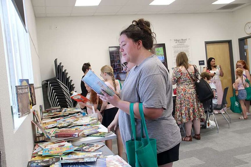 Swap book market | Northwest Arkansas Democrat-Gazette
