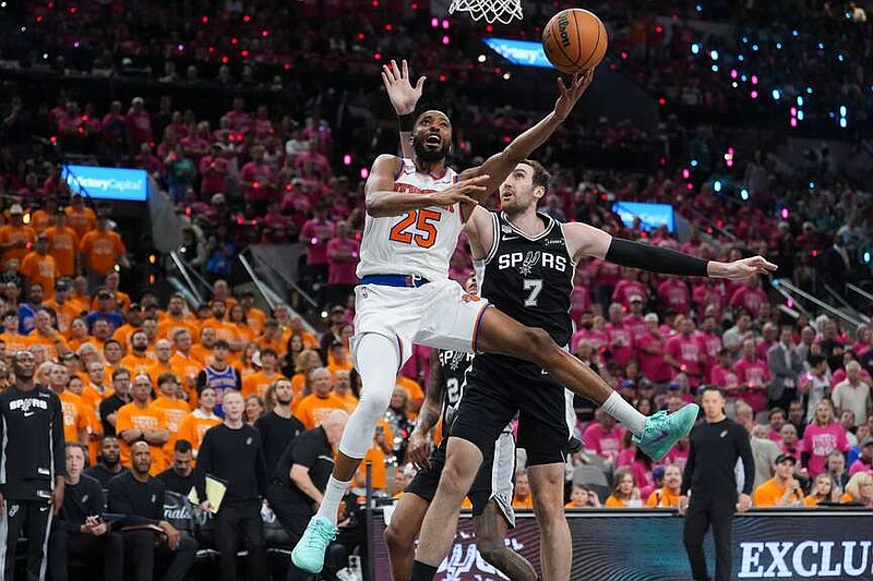 NBA Finals: Knicks recover to take Game 1 over Spurs | The Arkansas ...