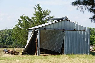Van Buren mother concerned about tornado shelter access even with ...