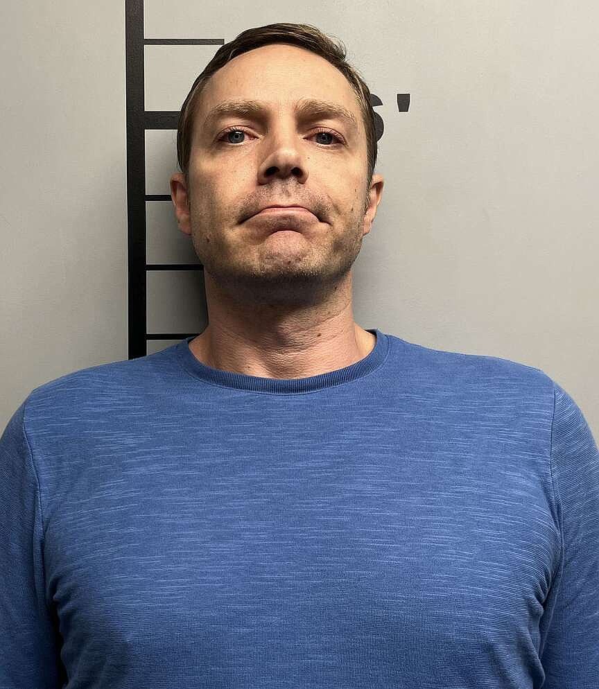Police: Pea Ridge man beat woman with mallet, threw ottoman at her ...