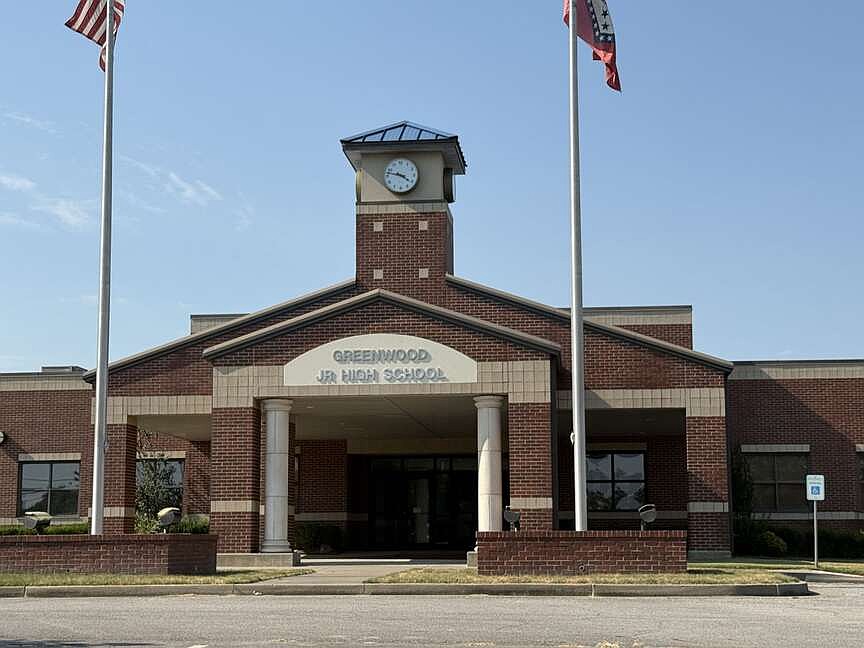 Greenwood School District leaders discuss disciplinary incidents during ...