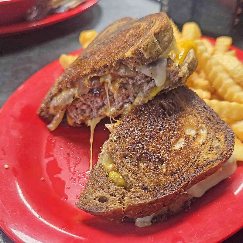 River Valley Eats: Airdale Diner is a throwback to roadside diners ...