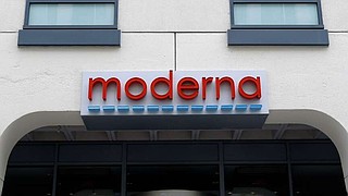 Moderna flu vaccine OK’d by FDA panel | The Arkansas Democrat-Gazette ...