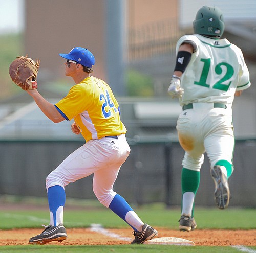 Green doesn't draw luck of the Irish as Weevils drop twinbill | Pine ...
