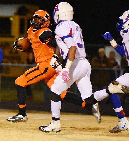 Warren offense beats adversity | Pine Bluff Commercial News