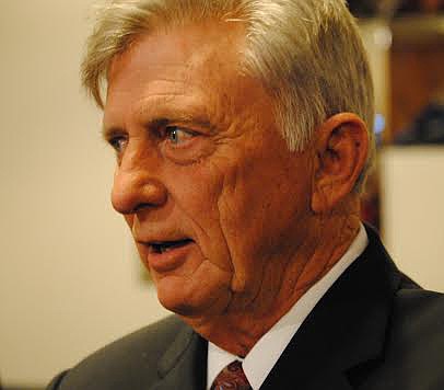 Beebe stresses budget pain without private option | Pine Bluff ...