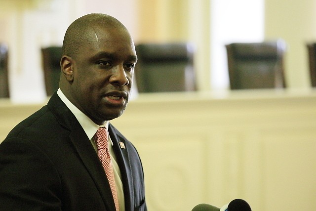 House Democratic leader: Harris should consider resigning | The ...